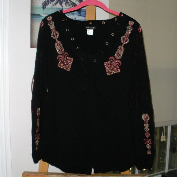 VENUS | Tops | Vintage Venus Black Lace Embroidered Accent Tunic Sz M ...
